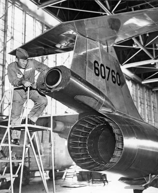 NF-104 CRASH | CHUCKYEAGER.ORG